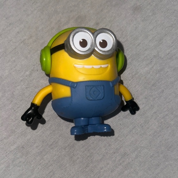 Toys | Collectible Minion Toy With Green Headphones Action Figure ...